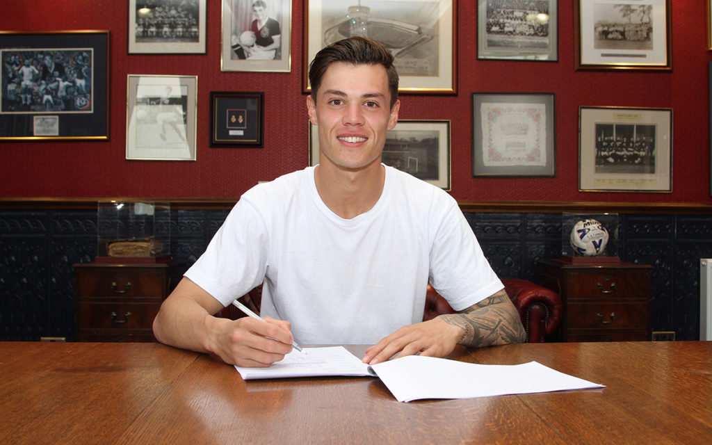 Jesse signs new deal - Dundee Football Club - Official Website
