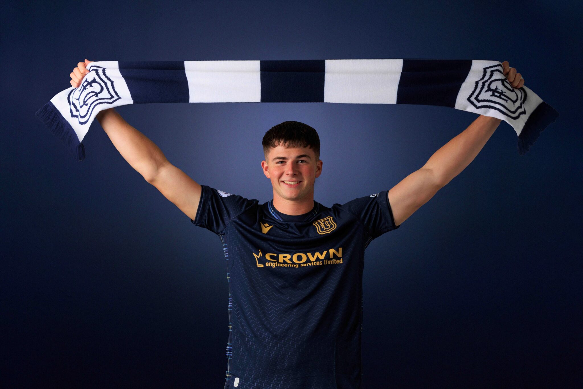 Howley becomes a Dark Blue - Dundee Football Club - Official Website