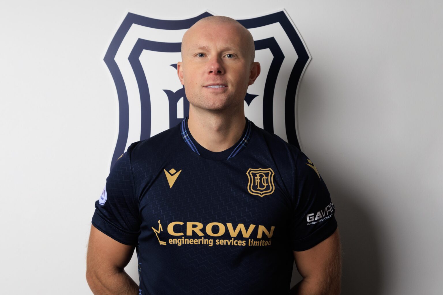 Main joins the Dark Blues - Dundee Football Club - Official Website