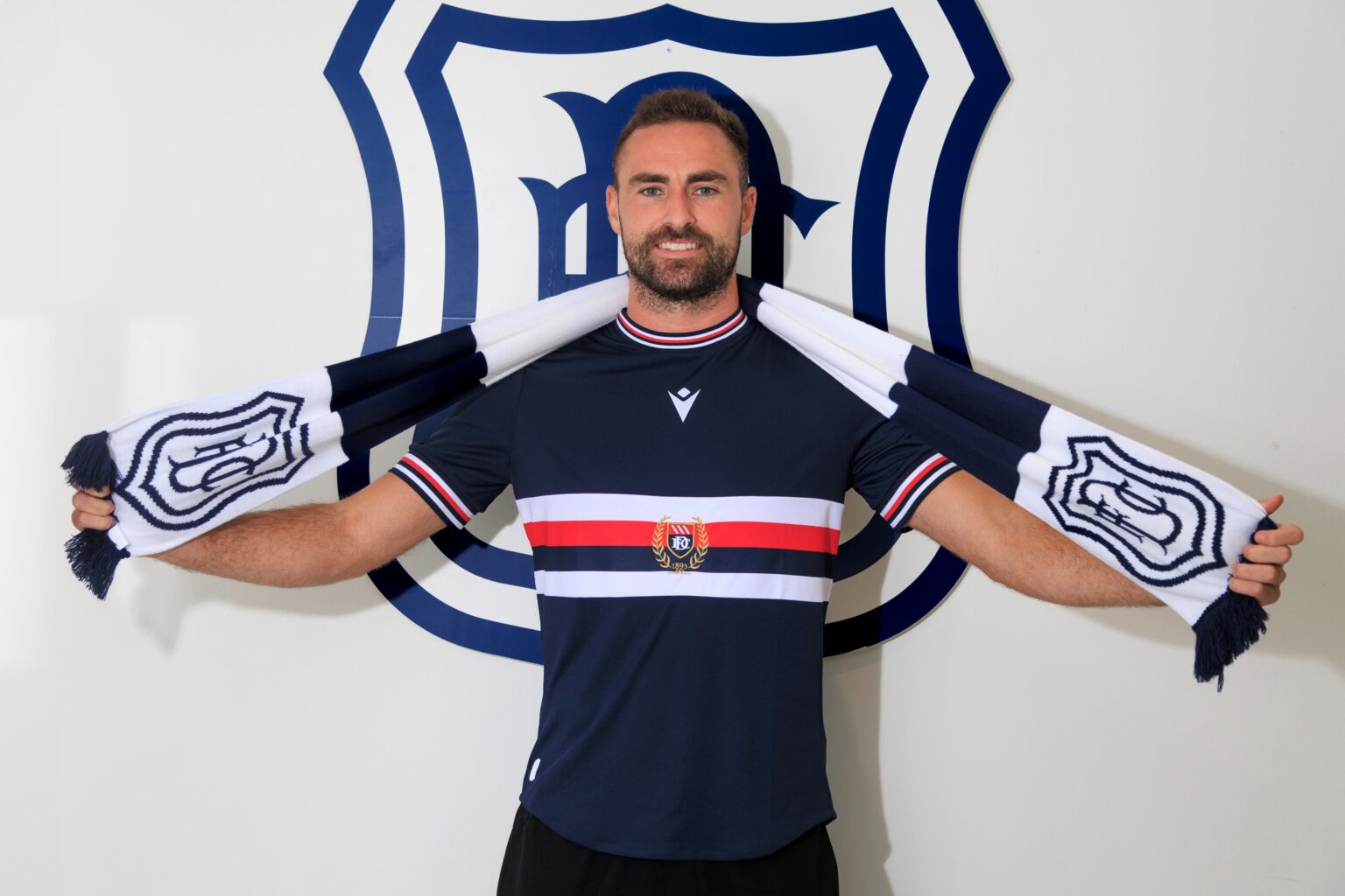Clark joins The Dee - Dundee Football Club - Official Website