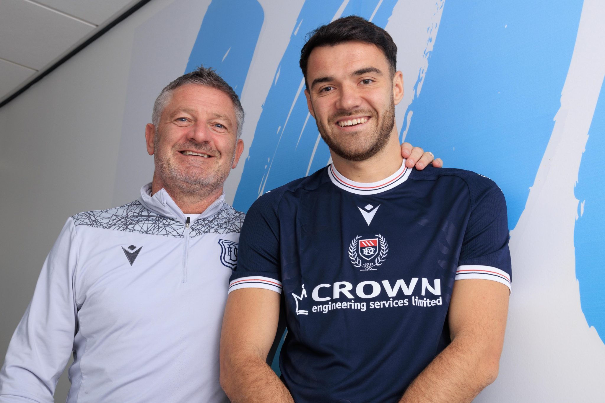Fraser is a Dee - Dundee Football Club - Official Website